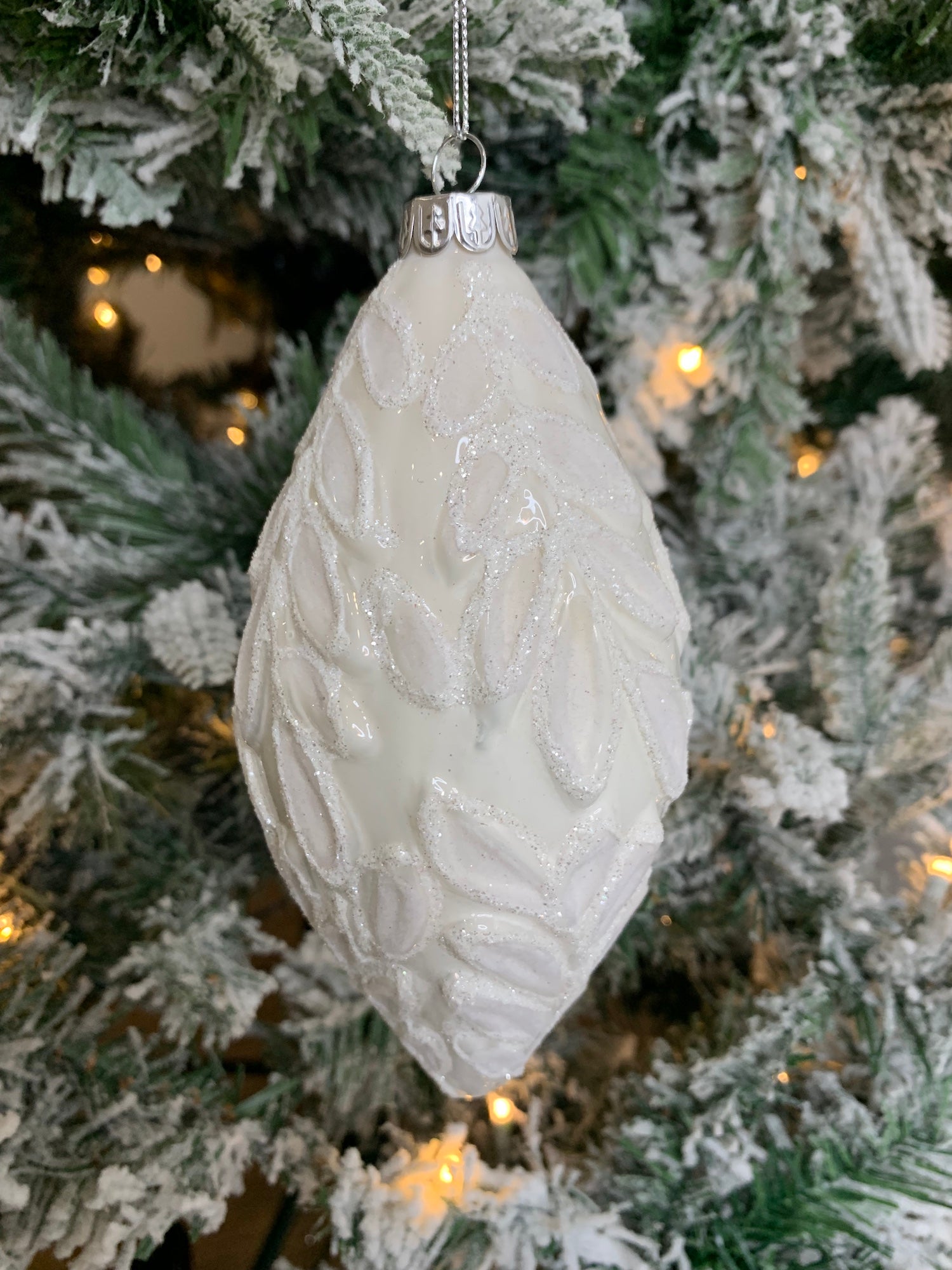 WHITE PATTERNED LONG DROP HANGING - JQAM244 – Two Turtle Doves Australia